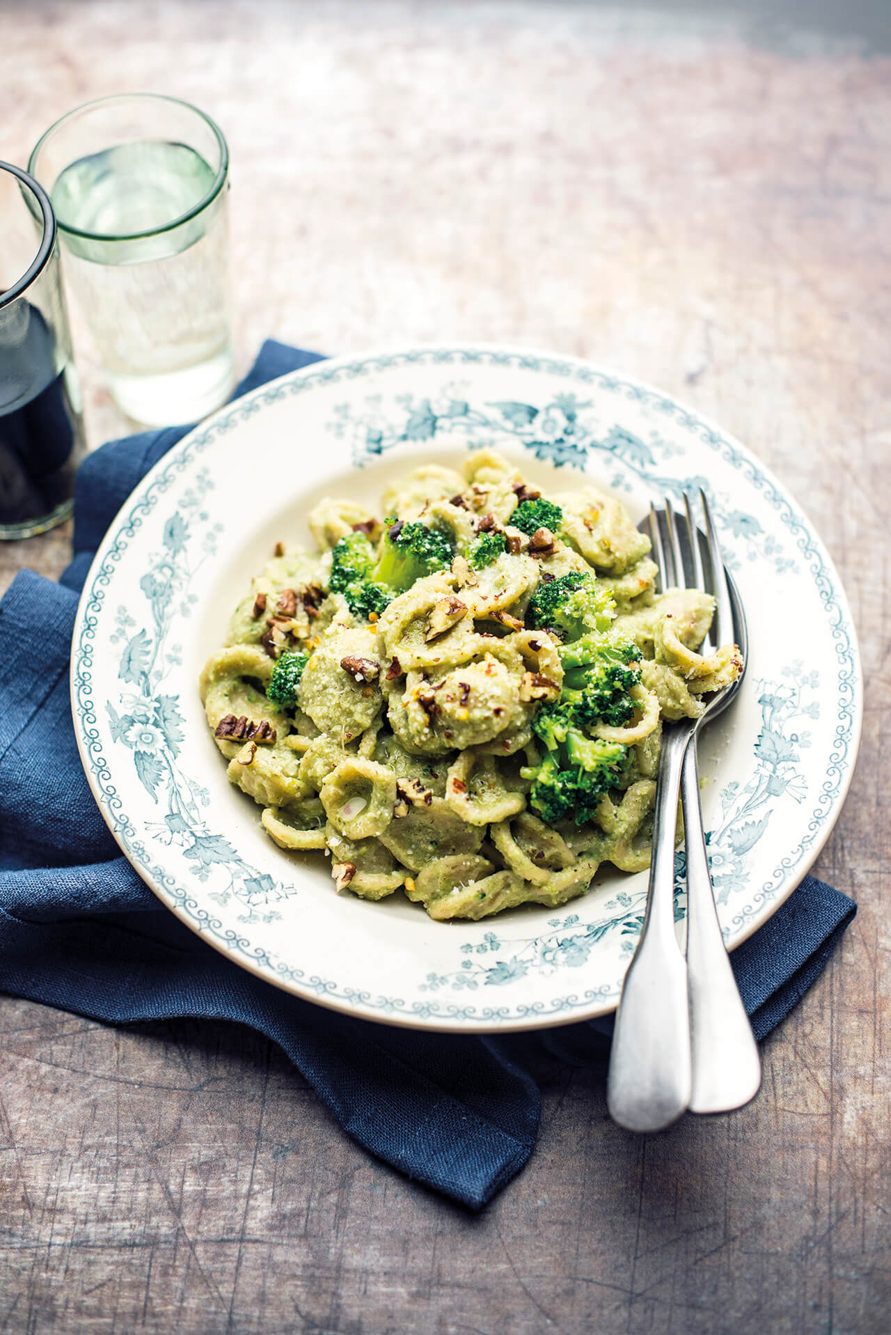 Orecchiette integrali con pesto di broccoli e noci - SuperSigma
